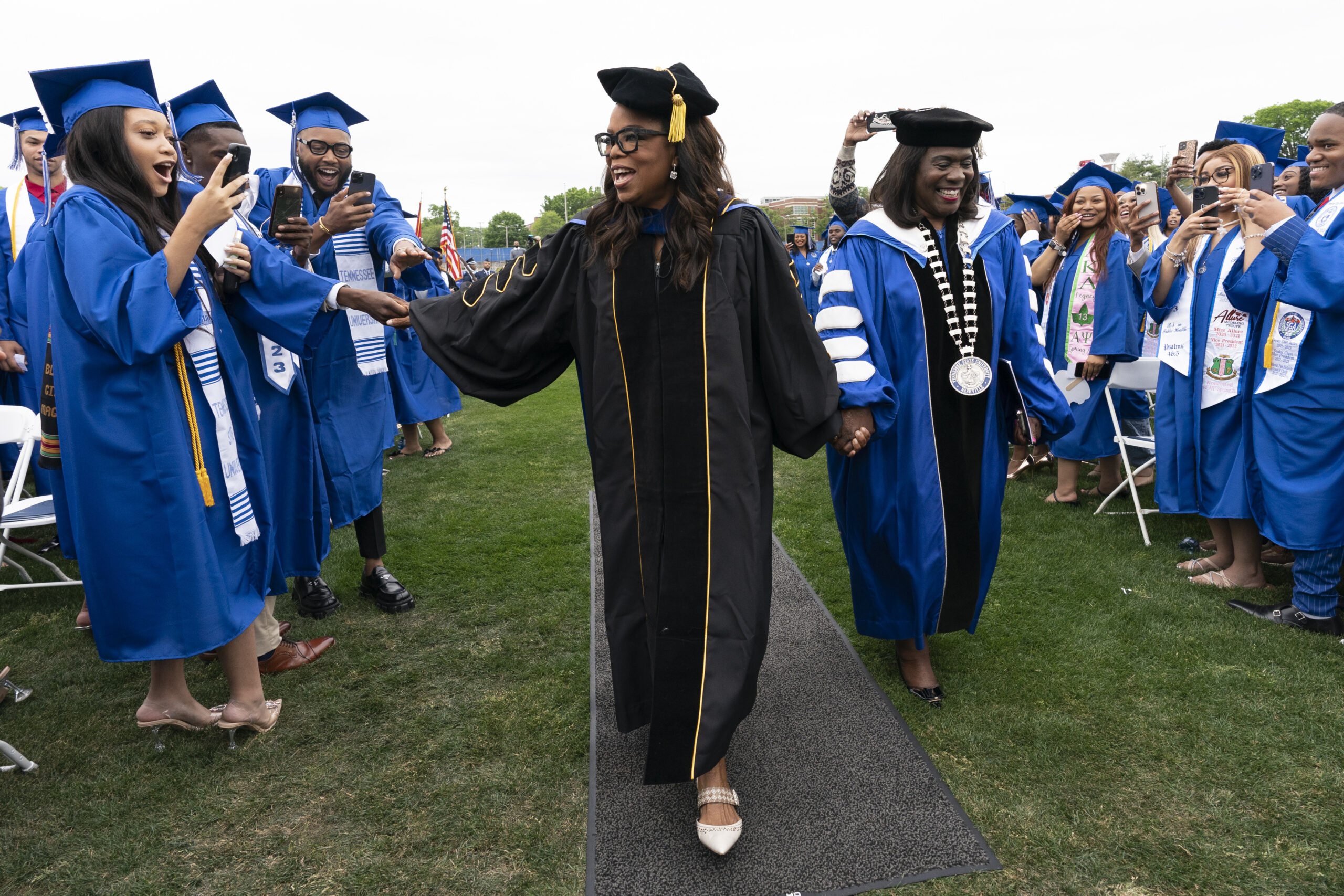 The best of 2023 commencement speeches, from NABJ Black News & Views