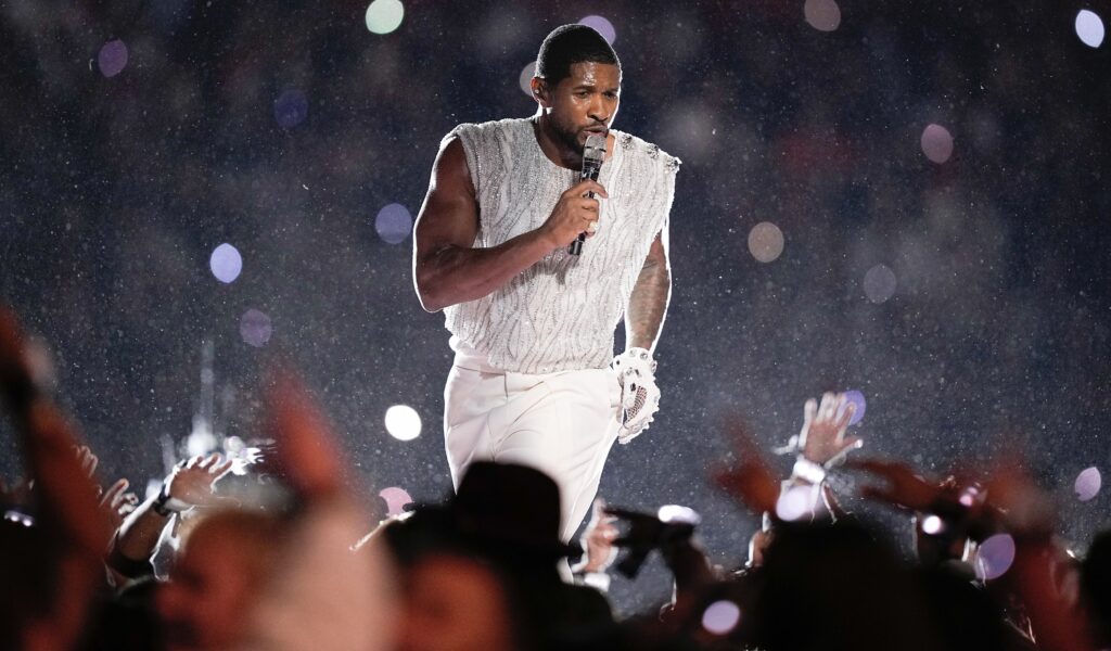 Usher stuns fans with ‘epic’ Super Bowl halftime show performance NABJ Black News & Views